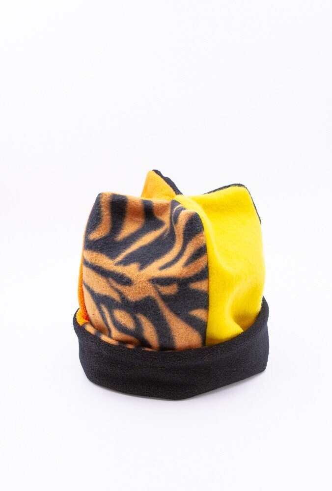The Retro 4 Points BEANIE // Crown HAT Medium Adult Size/ - Etsy