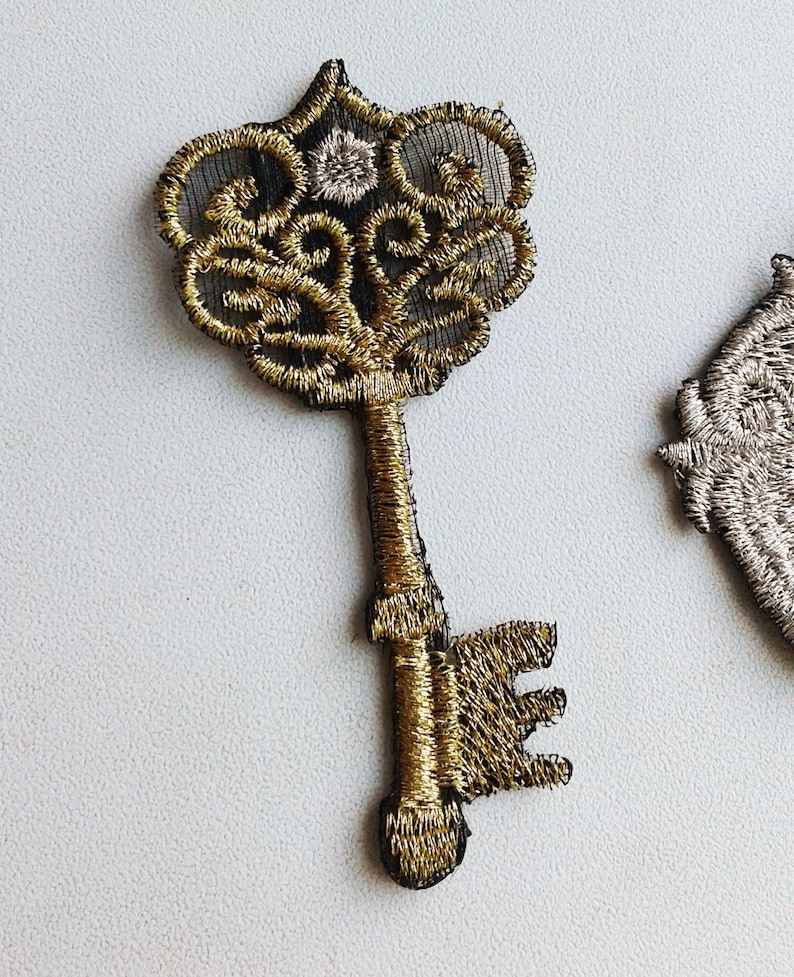 Moks47p Steampunk Embroidered Patch Key and Keyhole Vintage - Etsy