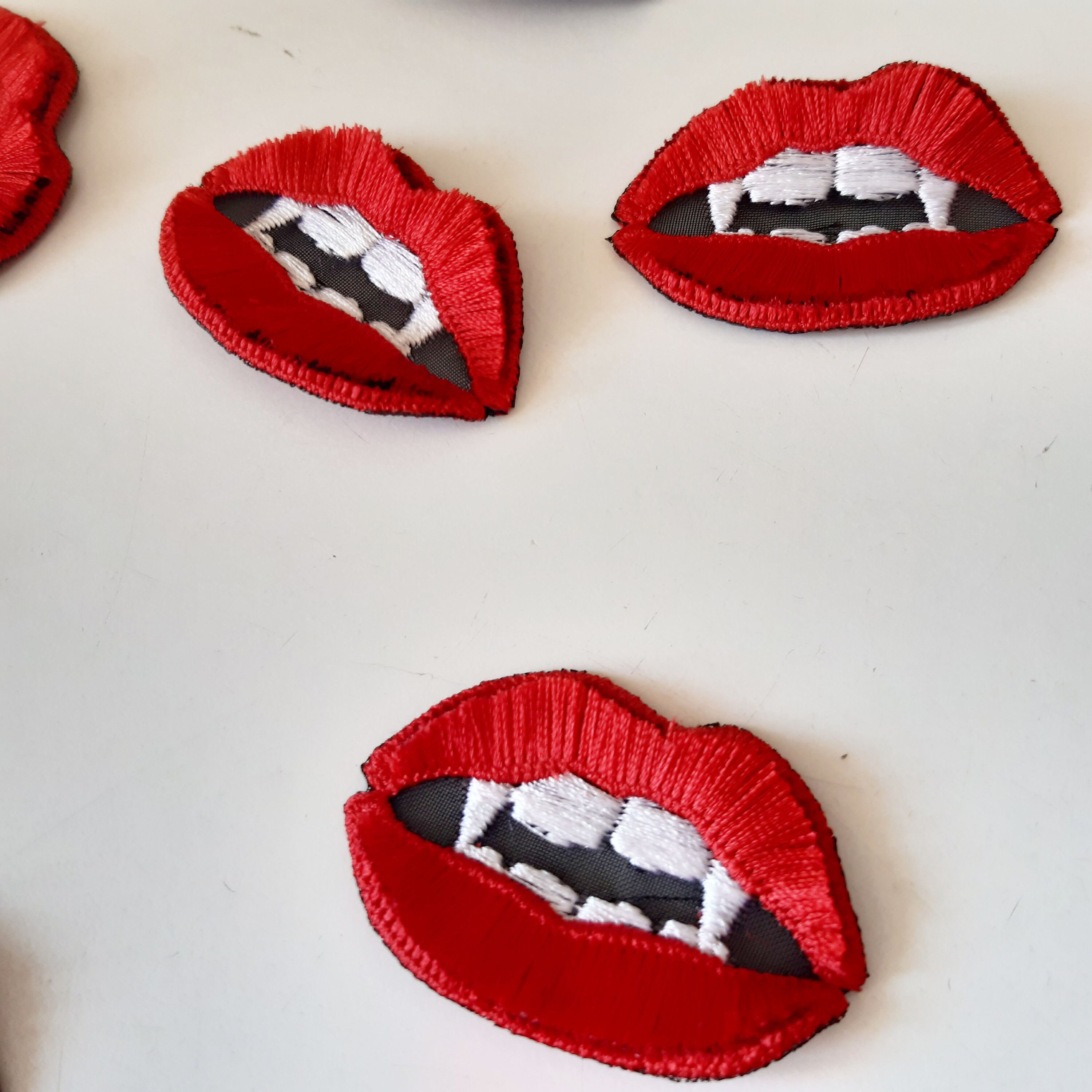 Moks369(p) Set 8 Pc Embroidery Lips Patches, Vampire Lips and Teeth ...