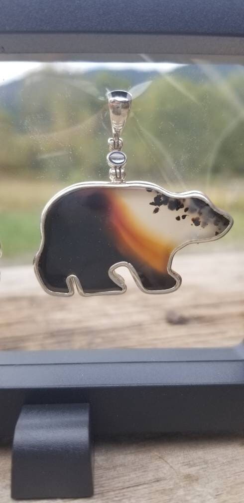 Montana Agate With Montana Yogo Sapphire Bear. - Etsy