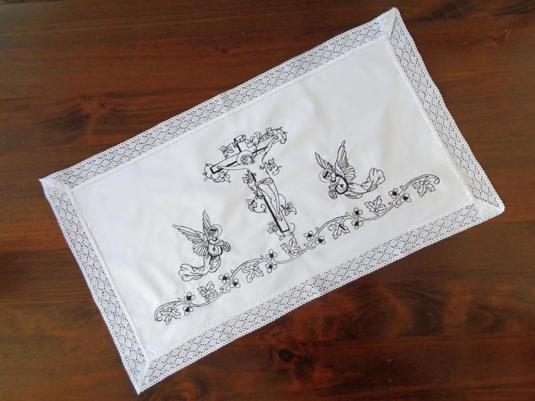 Crucifixion Home Altar Cloth Embroidery Liturgical Runner Lent Catholic ...