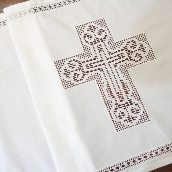 Christian Cross Table Runner - Etsy