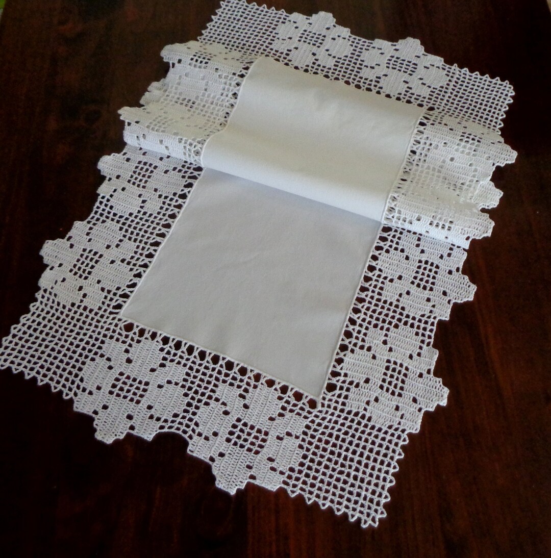 Crochet Table Runner White Filet Crochet Dresser Scarf Vintage Style ...