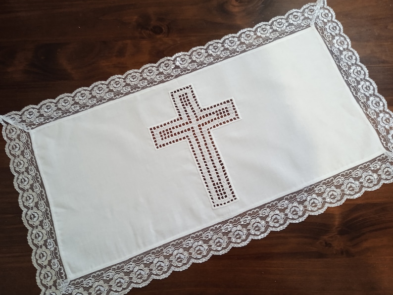 Small Altar Cloth Christian Table Runner Religious Lace Table - Etsy