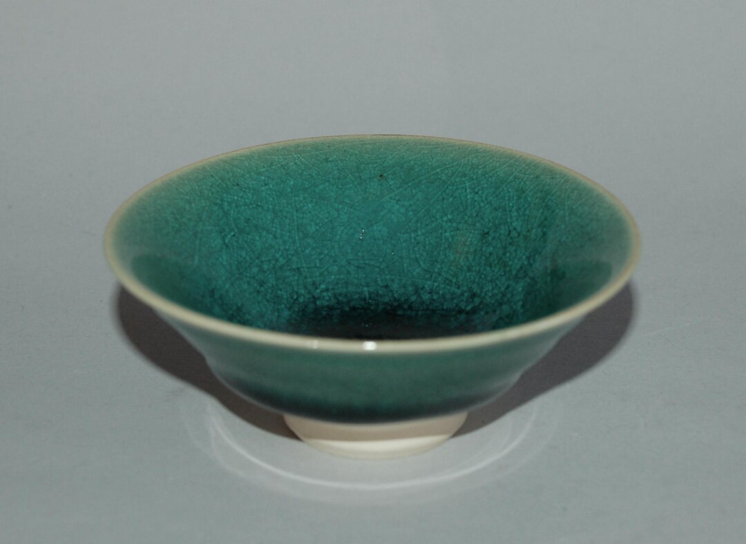 Conical Sakazuki Sake Cup, Fine Stoneware, Emerald Green Crackled Glaze ...