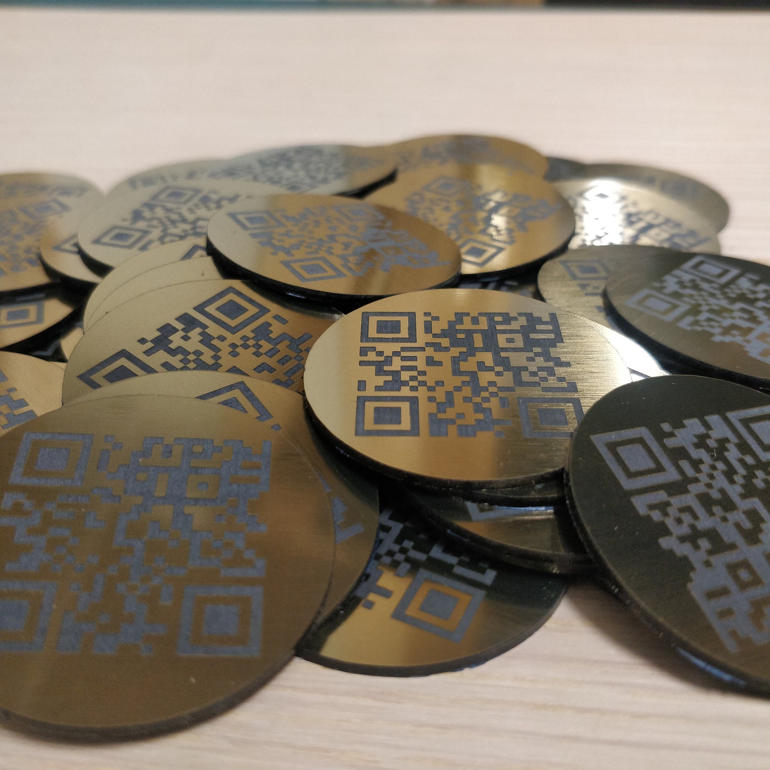 40mm Custom QR Code Laser Engraved Discs, Table, Tags, Locker ...