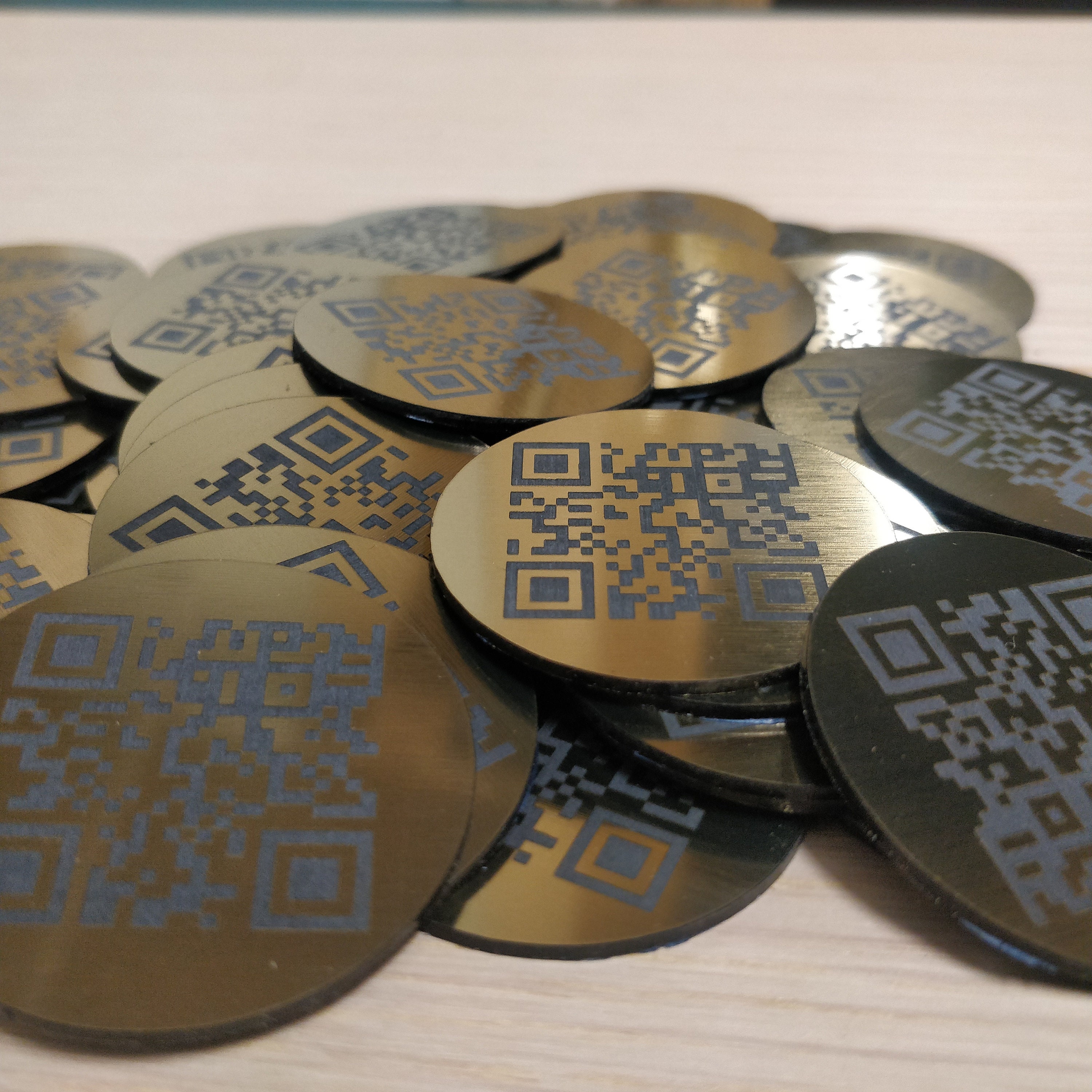 40mm Custom QR Code Laser Engraved Discs Table Tags Locker - Etsy