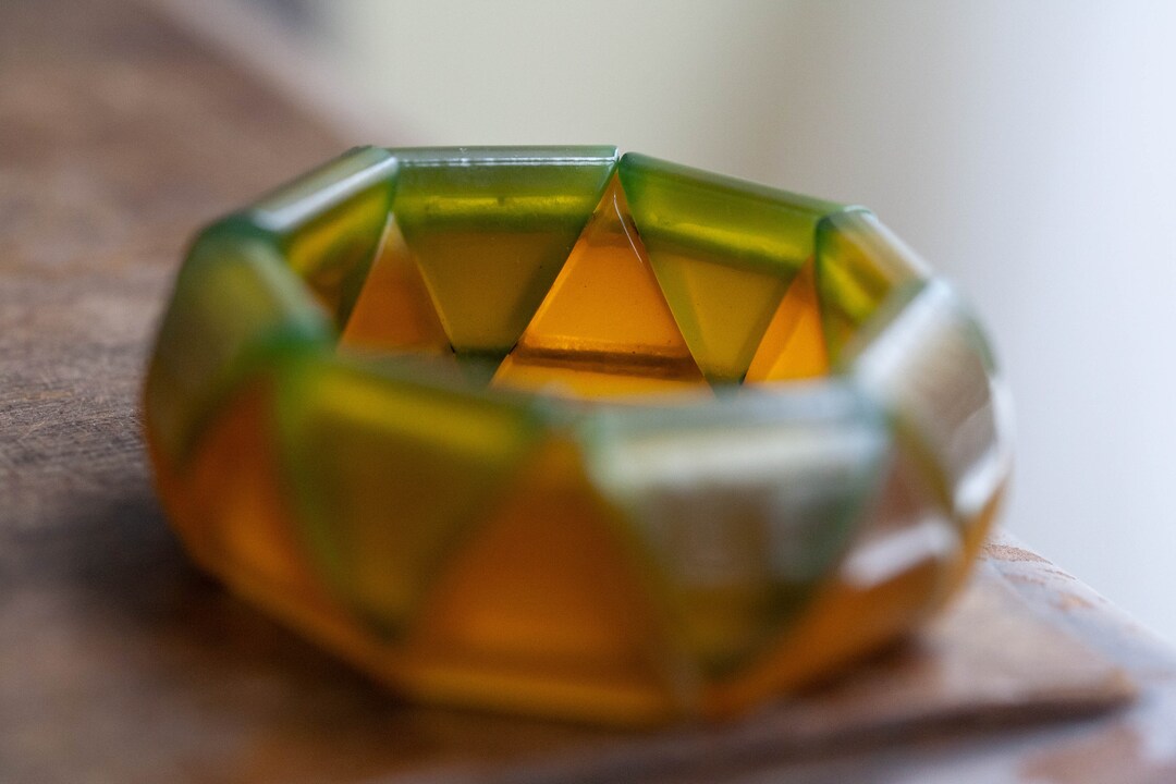 1940's Apple Juice & Green Prystal Bakelite Bracelet, Vintage Triangle ...