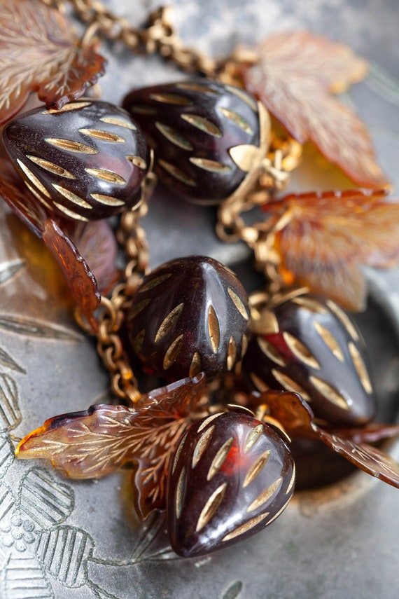 1930's Bakelite Acorn Charm Necklace, Vintage Root Be… - Gem