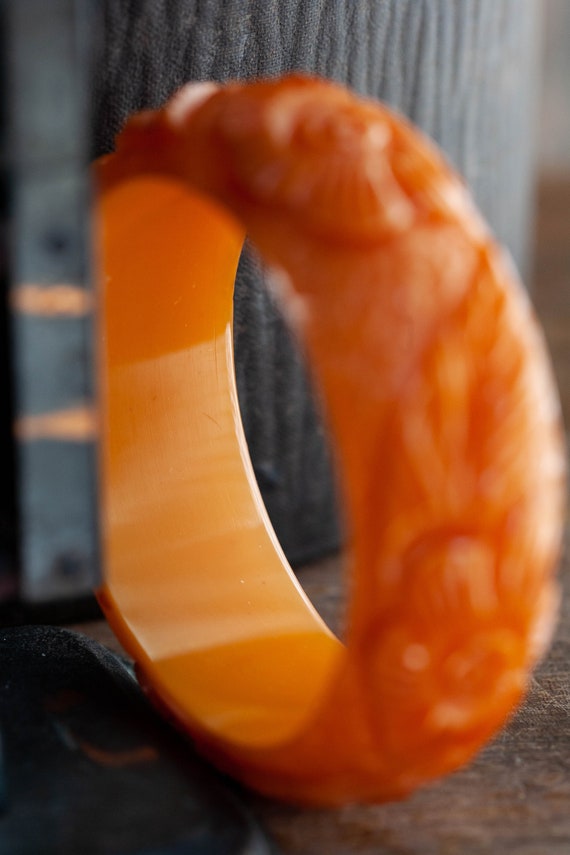 Chunky Orange Bakelite Bangle, 1930's Carved Bakelite… - Gem