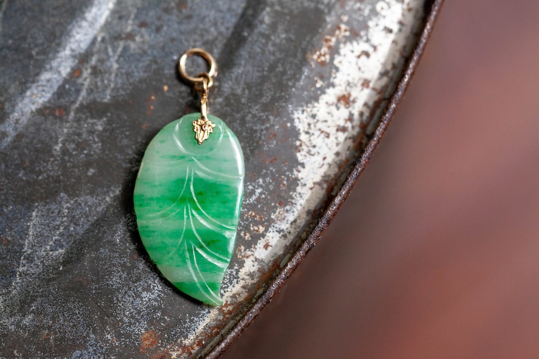 Vintage Green Apple Jade Pendant, Vintage Carved Jade Leaf Pendant ...