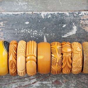 Vintage Butterscotch Bakelite Bangle, Carved Bakelite Bangle, Carved ...