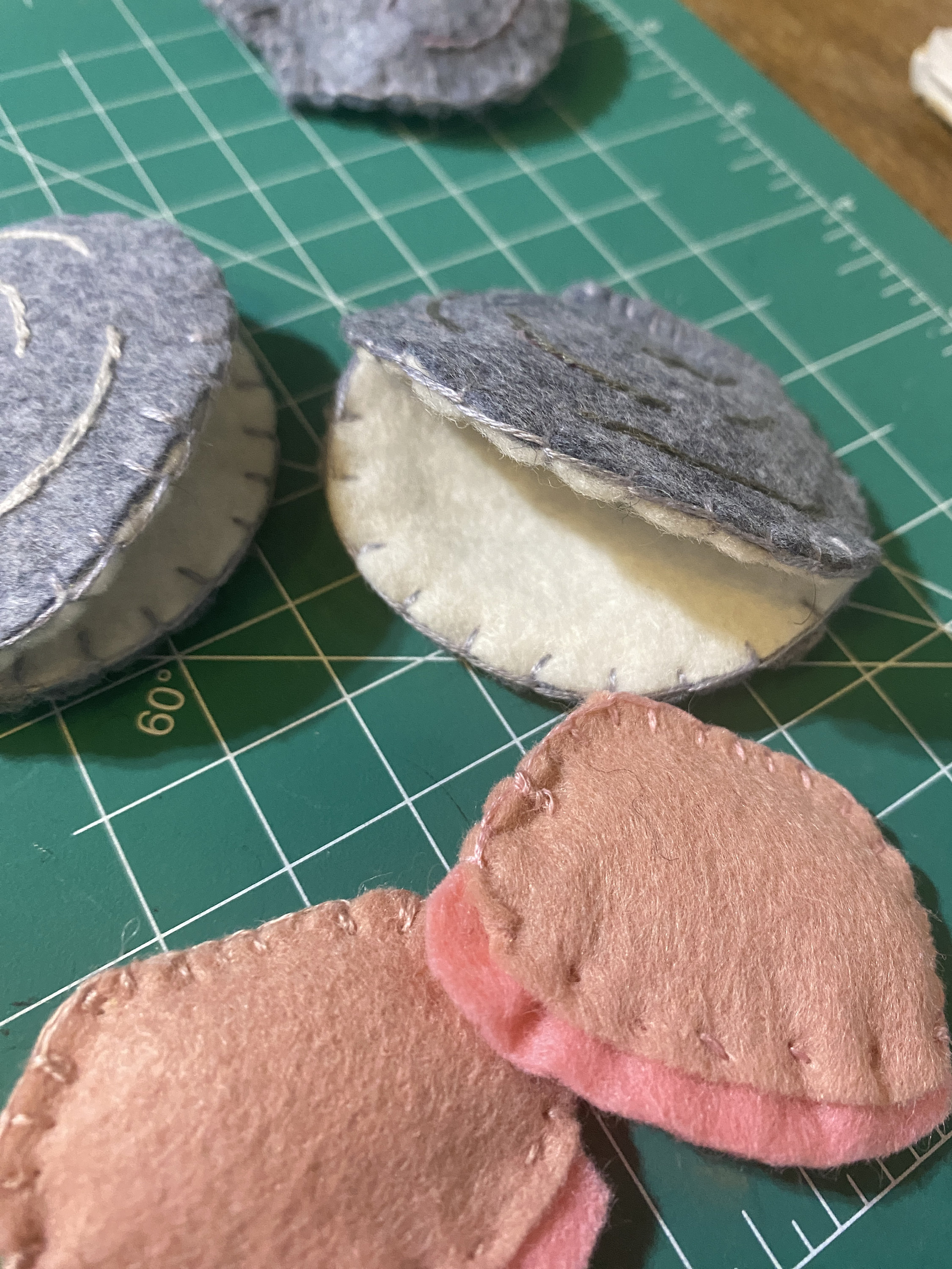 Wool Felt Wool Clams Removable Clam Meat Set of 3 Play Foods Handmade ...