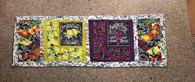 Farmers Market Tablerunner - Etsy