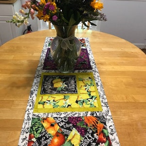 Farmers Market Tablerunner - Etsy