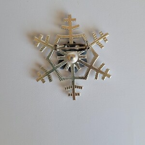 Pin/ornament Silver-tone White Sparkled & Red Swarovski Crystal (x-lrg ...