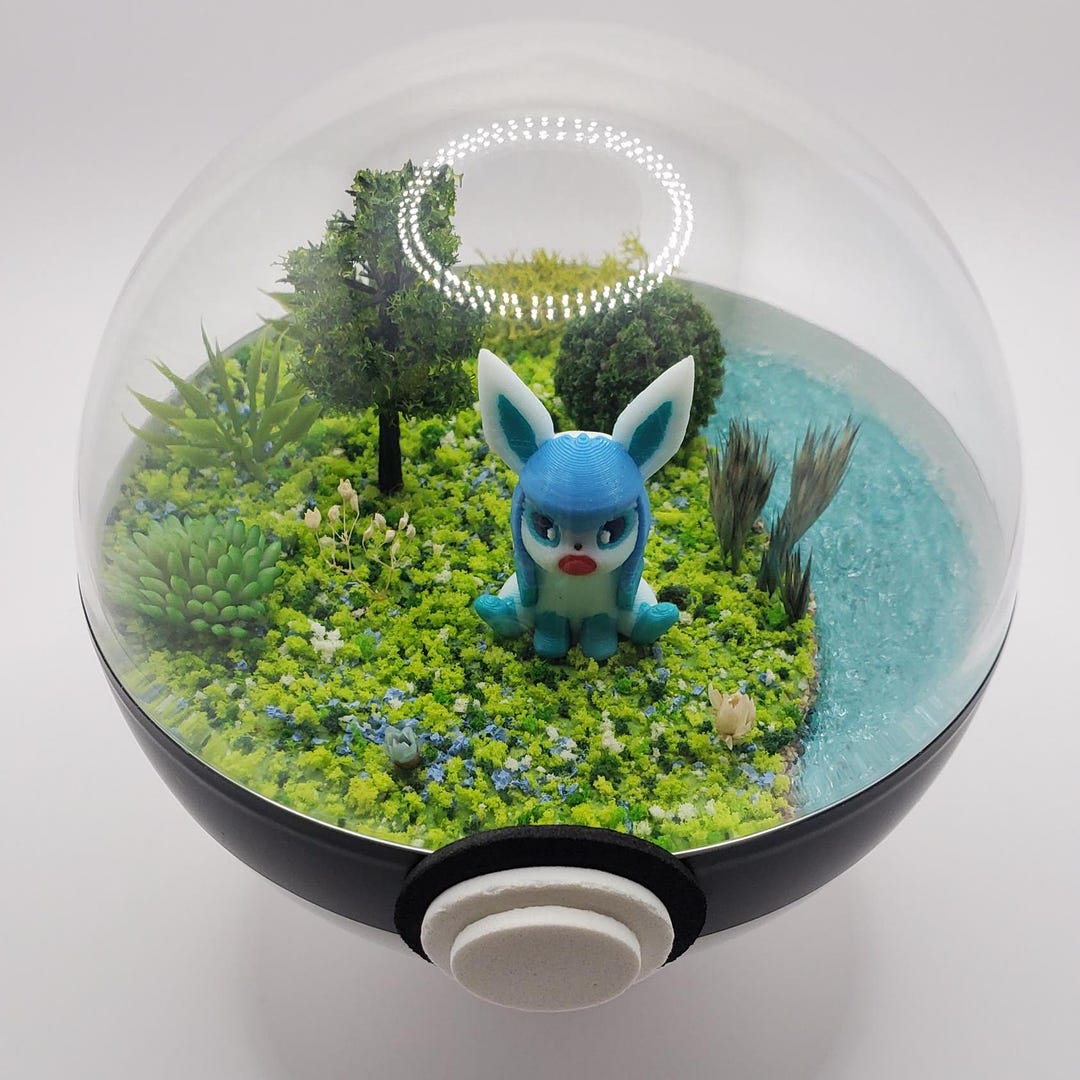 Eeveelution Glaceon Poke'rarium 4in, Terrarium, With Stand - Etsy