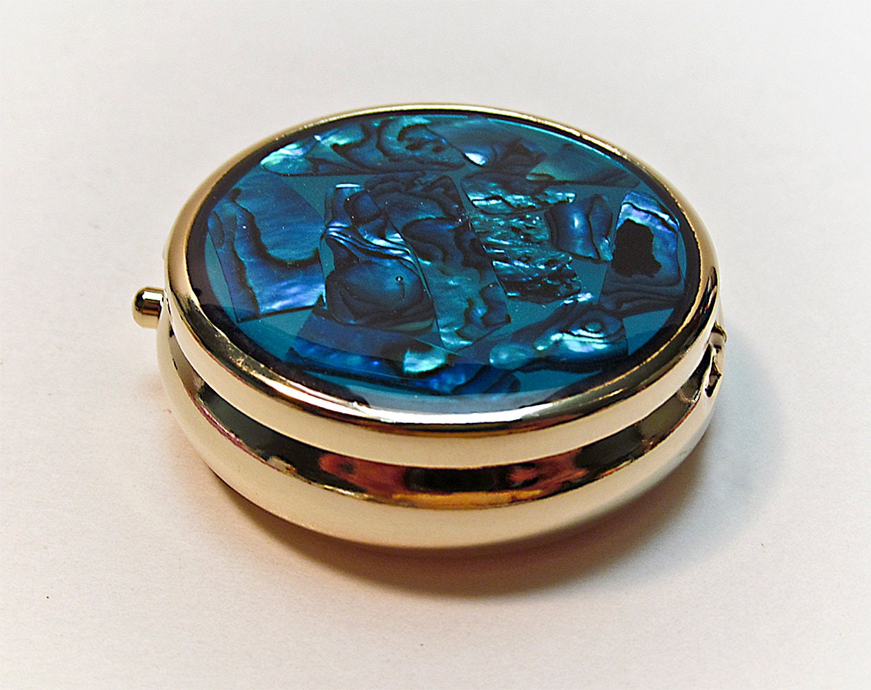 Compact Pill Box Made With Mother Pearl Shell for Pills and Small ...