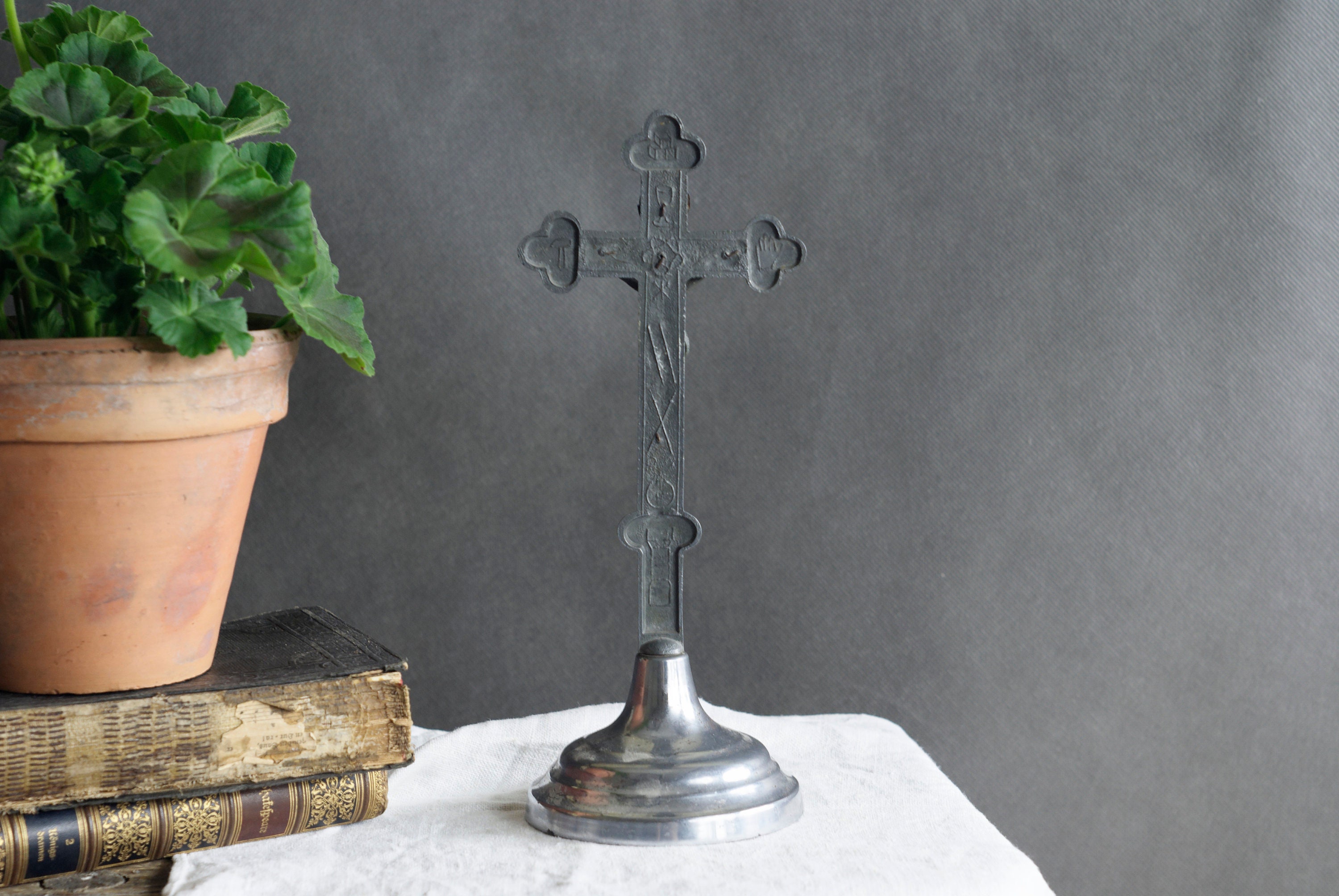 Antique Crucifix Standing Table Crucifix Jesus Christ on the - Etsy