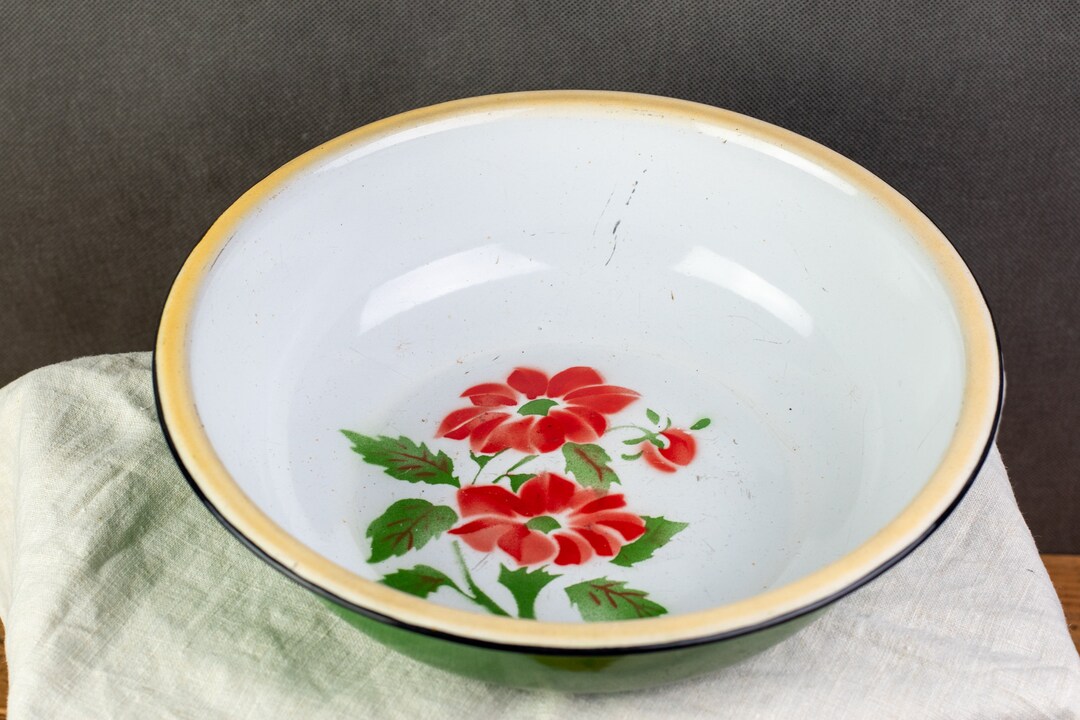 Rustic Enamelware Bowl Round Wash Basin Ideal for Vintage - Etsy