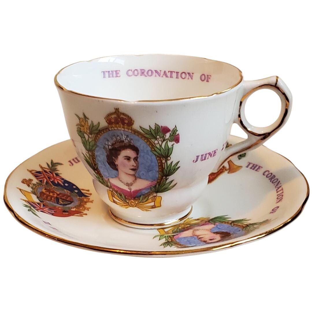 Vintage Queen Elizabeth II Coronation Teacup & Saucer Set (1953) - Etsy