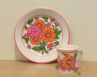 Vintage paper plates | Etsy