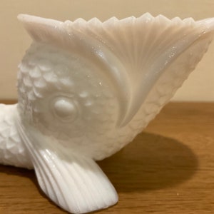 Vintage Kemple White Milk Glass Fish Container With Lid Glass Dophin ...