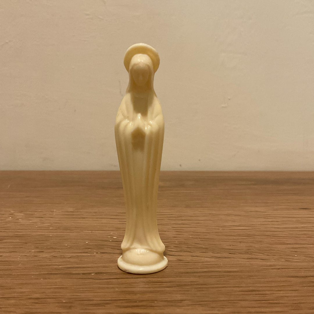 Vintage 1950’s Hard Plastic Miniature Virgin Mary Statue Religious ...