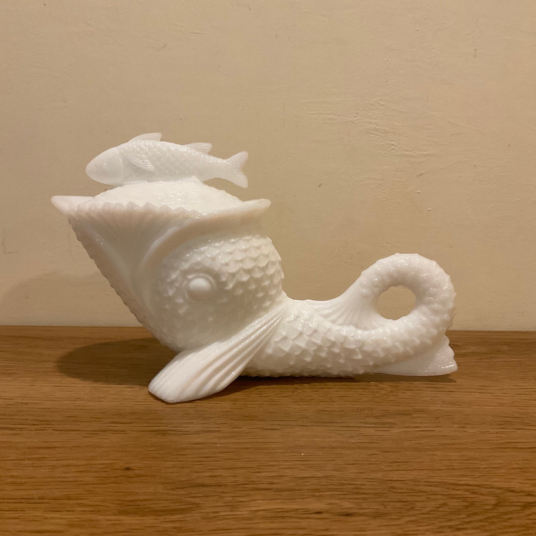 Vintage Kemple White Milk Glass Fish Container With Lid Glass Dophin ...
