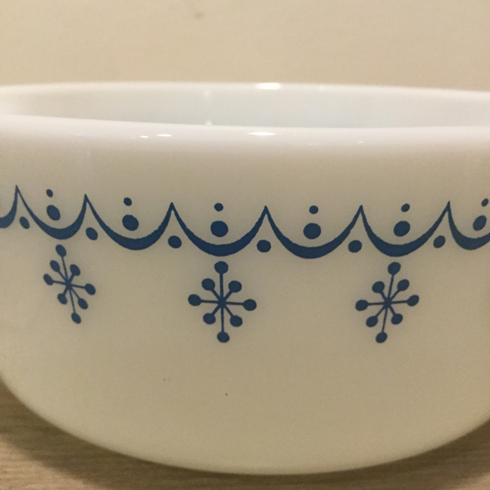 Vintage 1970s Snowflake Garland Pyrex With Lid White - Etsy