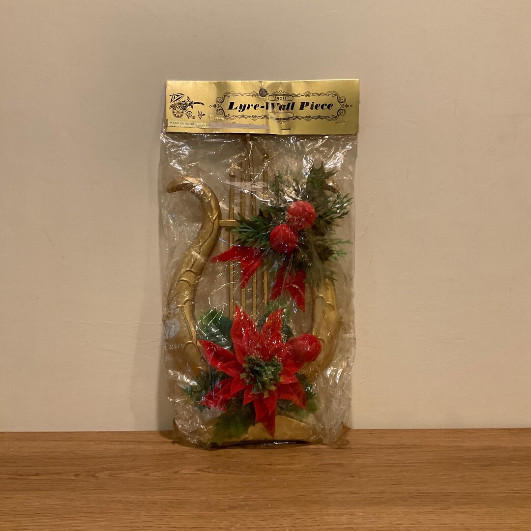 Vintage Plastic Christmas Wall Decoration Musical Lyre Christmas ...