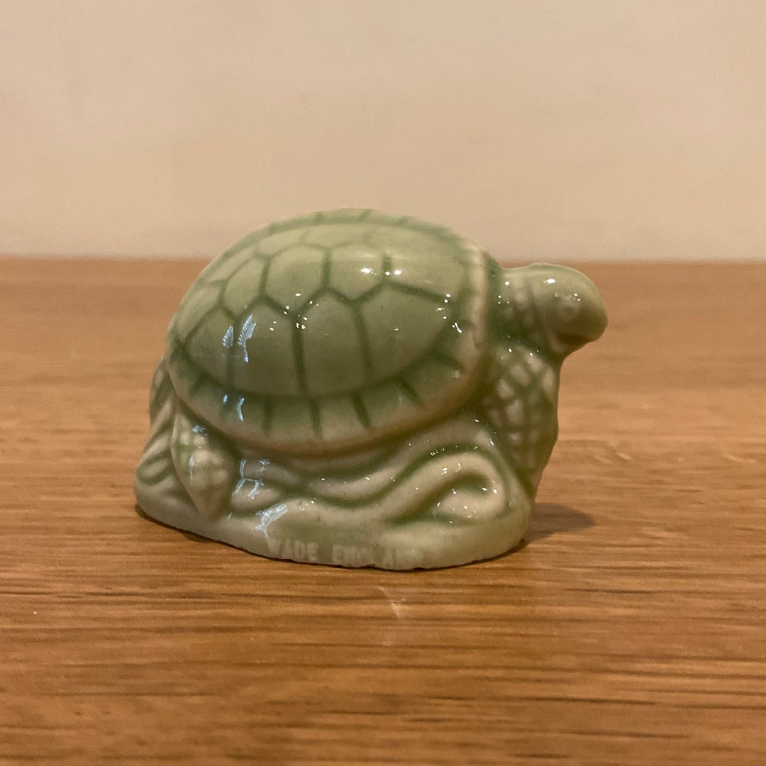 Wade Whimsie Sea Turtle Miniature Ceramic Turtle Tea Rose Wade ...