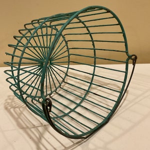 Vintage Turquoise Rubber Coated Metal Egg Basket Quahog or Clamming ...