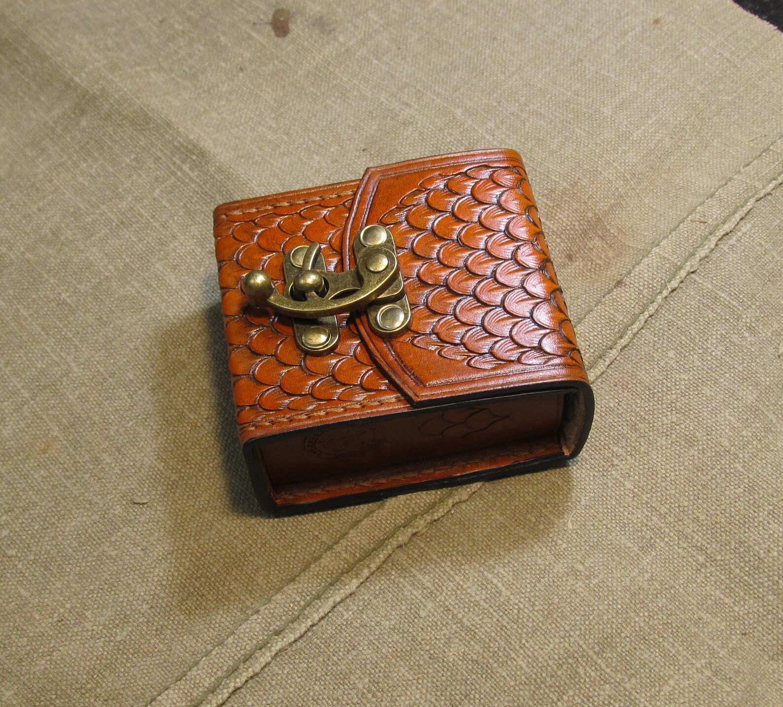 Game Deck Box leather Deck Box in 75 Sleeves Cards magic | Etsy