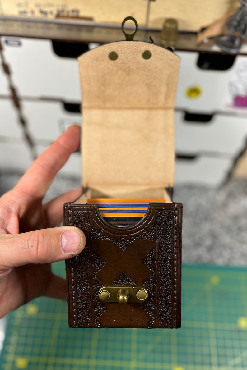 Leather MTG Deck Box: MTG Card Case, for 100 Sleeved Cards ,handmade - Etsy