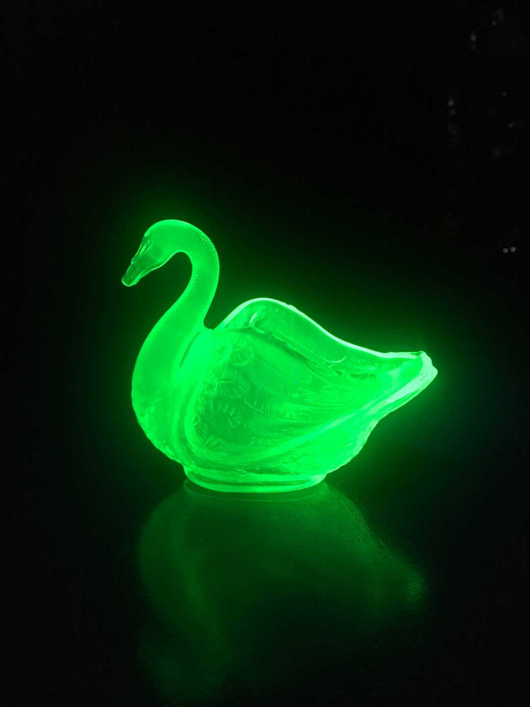 Green Uranium Glass Fenton Swan Dish - Etsy