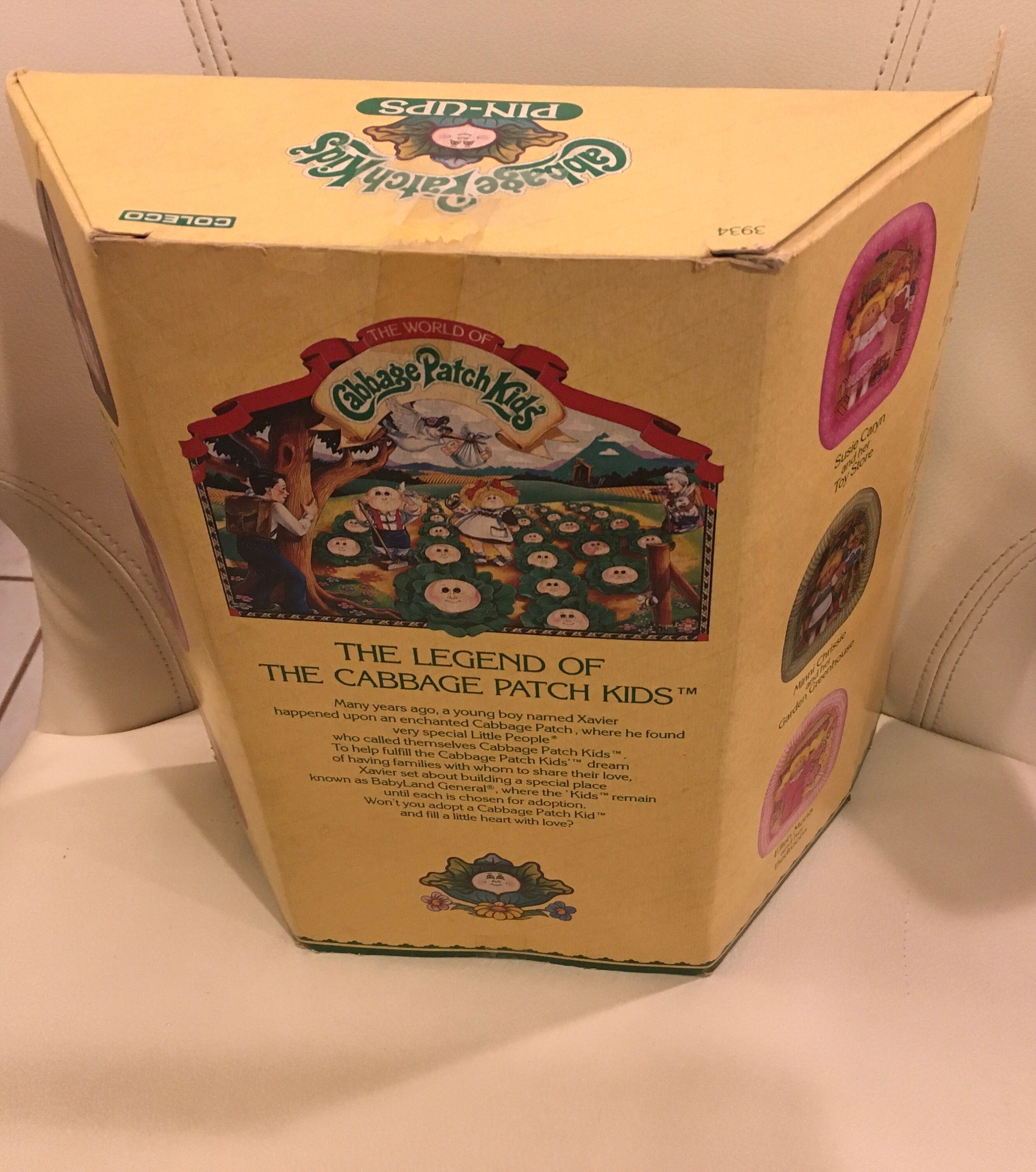 1983 Cabbage Patch Kids Pin-ups Minni Chrissie & Her Garden Greenhouse ...