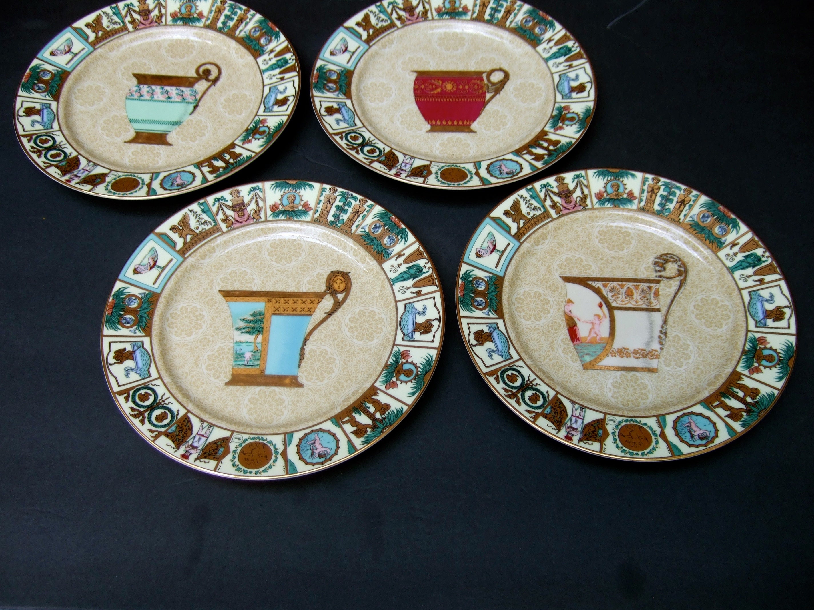 GUCCI Elegant Set of Four Porcelain Ceramic Plates - Etsy