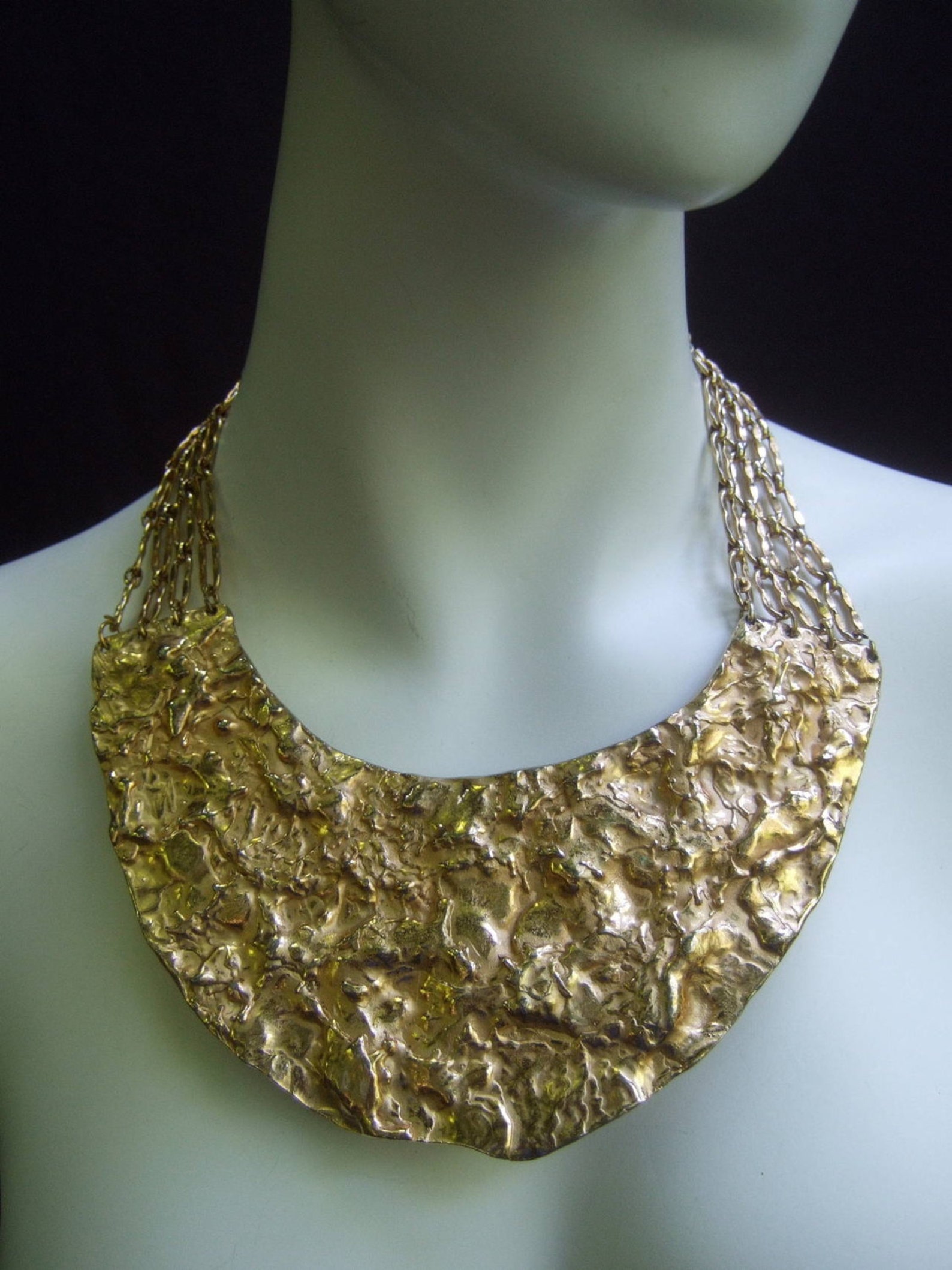 Huge Hammered Gilt Metal Bib Necklace. 1970's. - Etsy