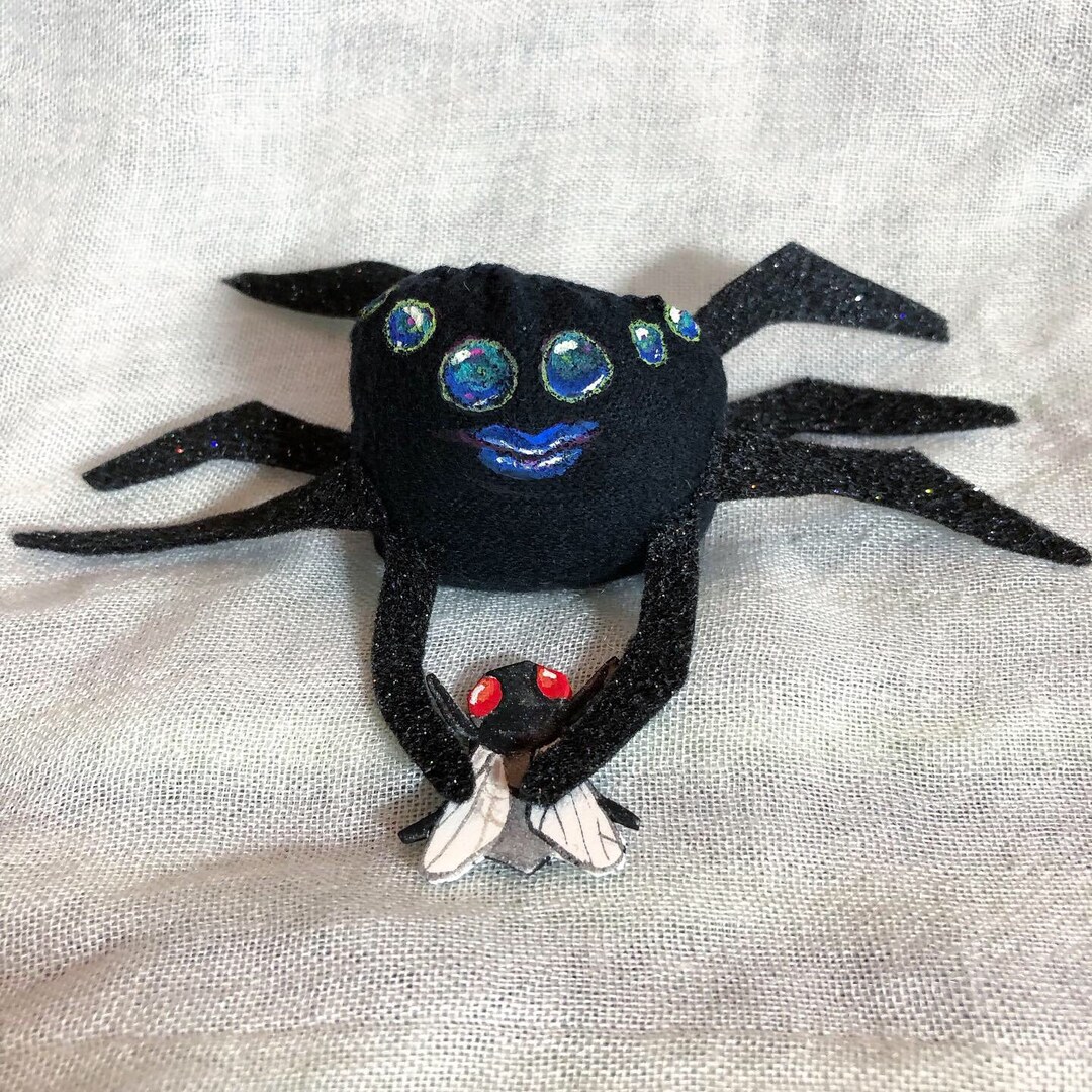 Drawlloween Huntress Spider Plush - OOAK Art Doll - Etsy