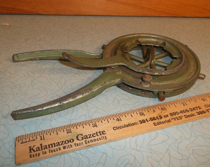 Vintage Appli-caster Cattle Castration Tool Manufactured by Minock MFG ...