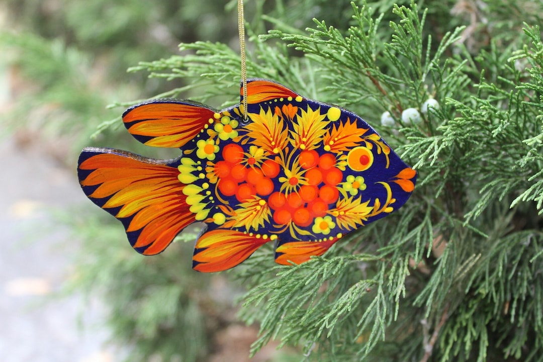 Christmas Tree Ornaments Fish Decorations Wooden Hand Painted Fish ...