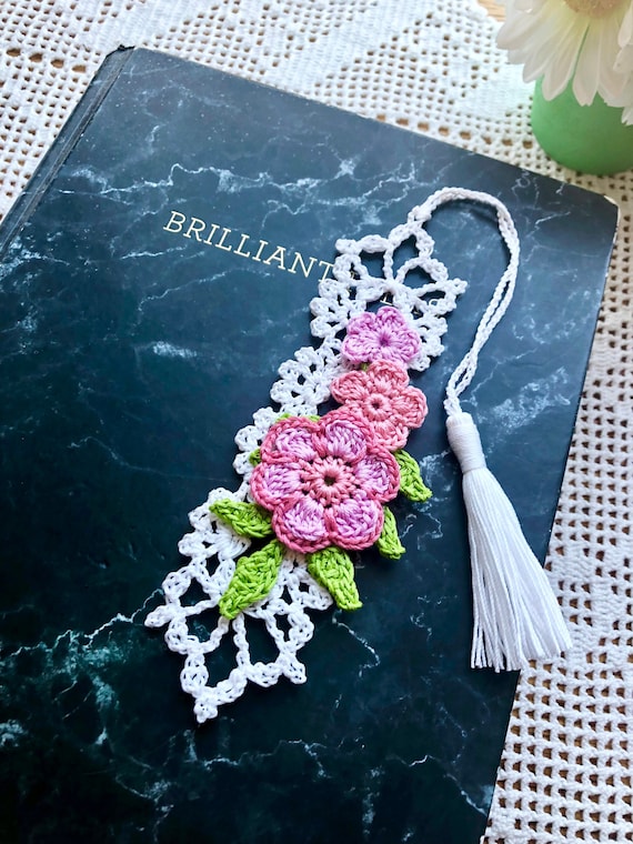 Crochet Bookmark Mother's Day Gifts Book Club Bookmarks - Etsy