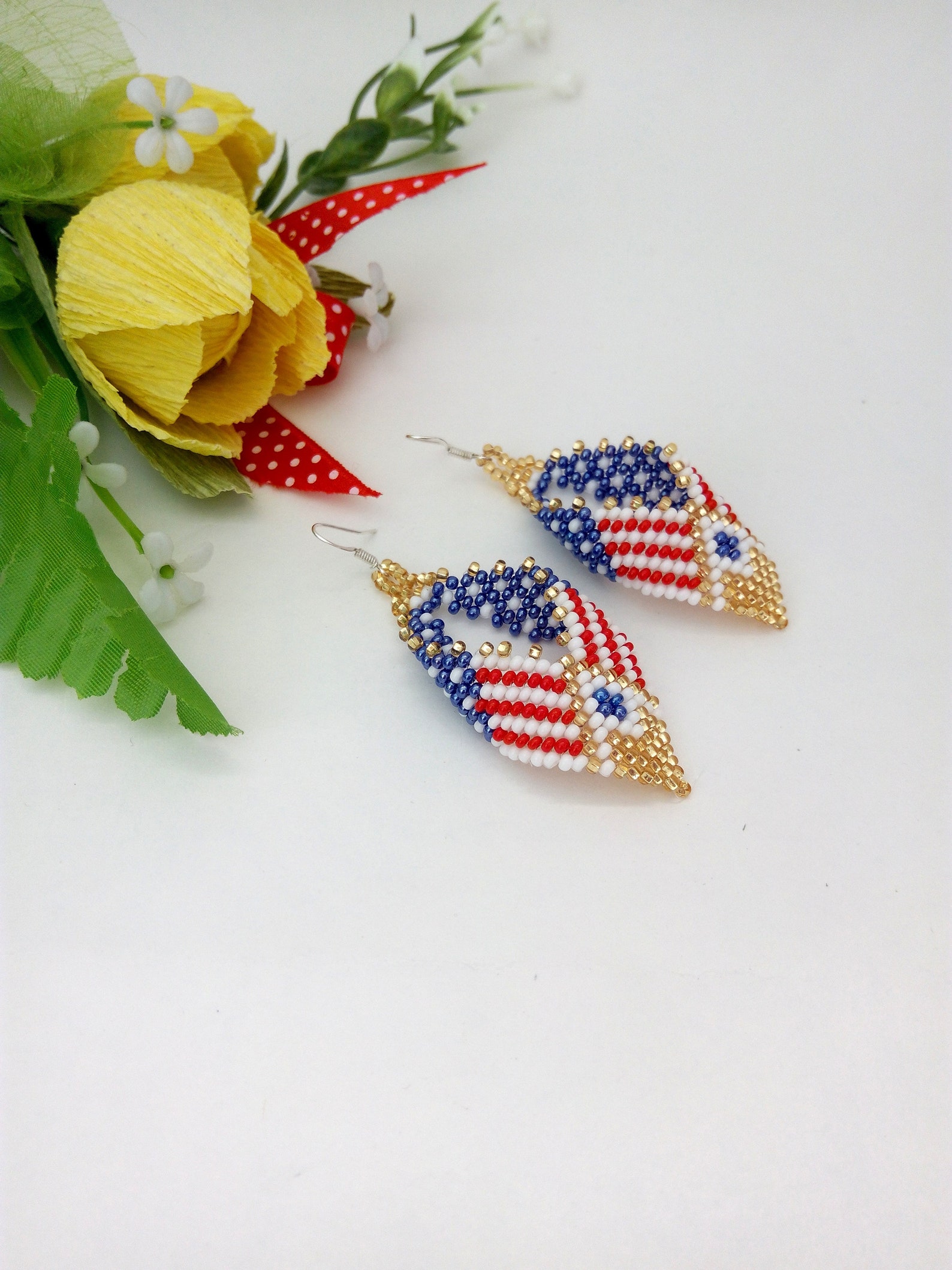 Jewelry Beads Earrings Beaded America Earrings US Flag Red White Blue ...