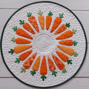 PDF Pattern, Carrot Wreath Quilted Table Topper, Digital PDF Pattern ...