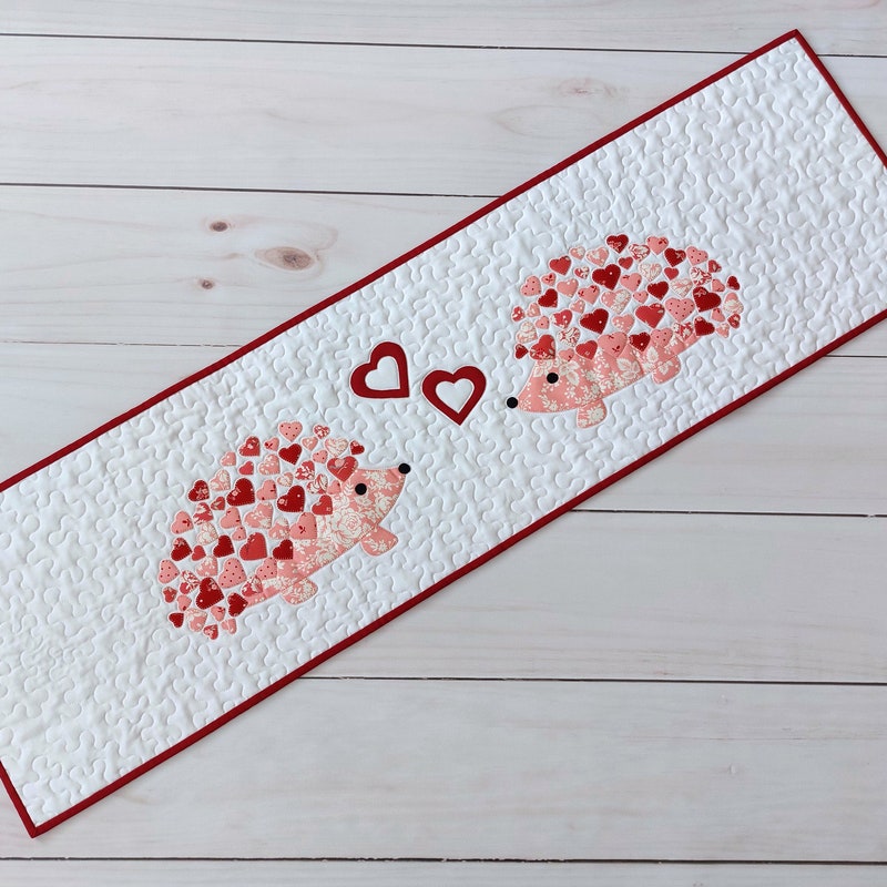 Heart Table Runner - Etsy