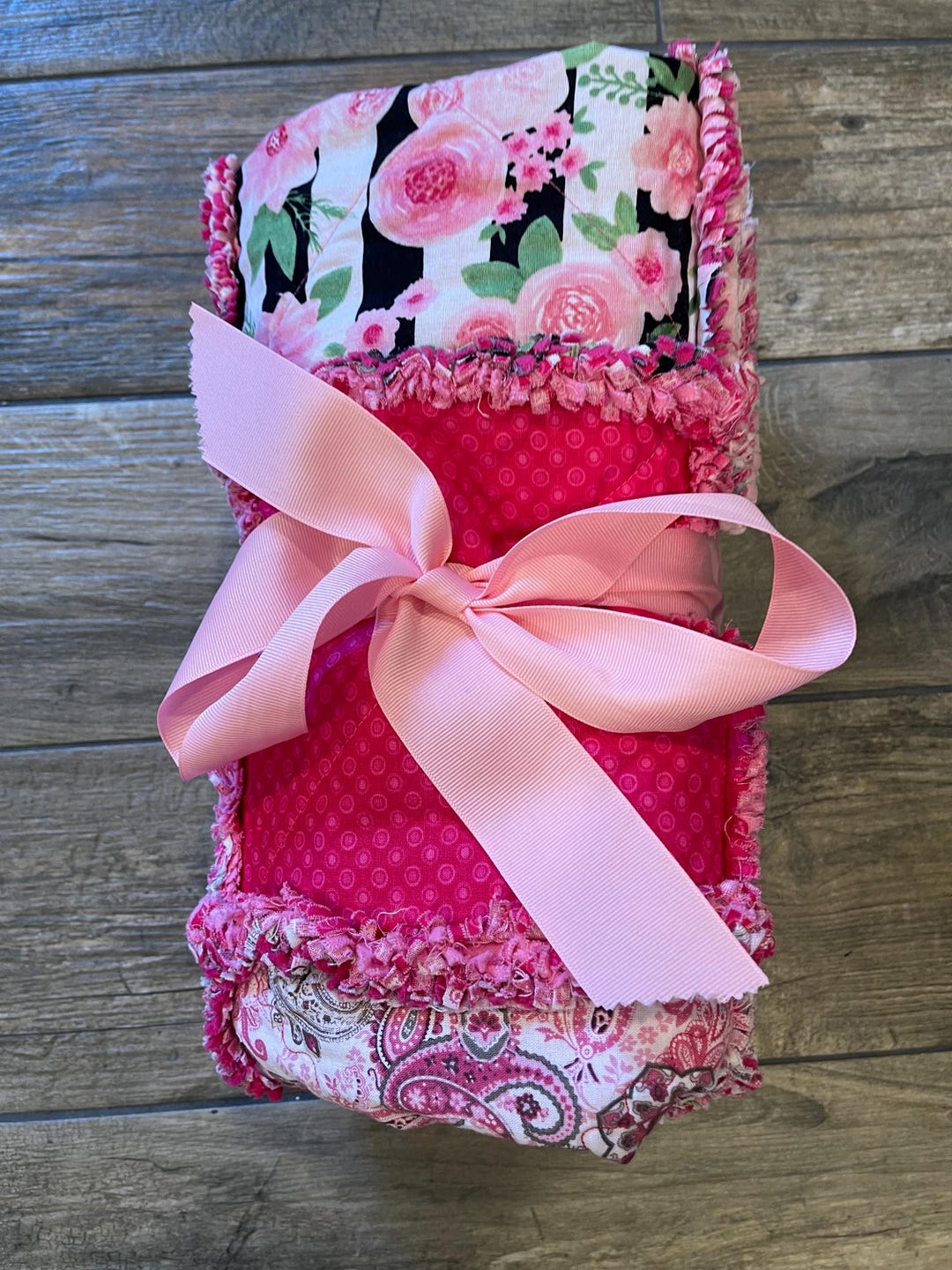 Pretty in Pink Scrappy Rag Quilt 43.5 Wx49l F - Etsy