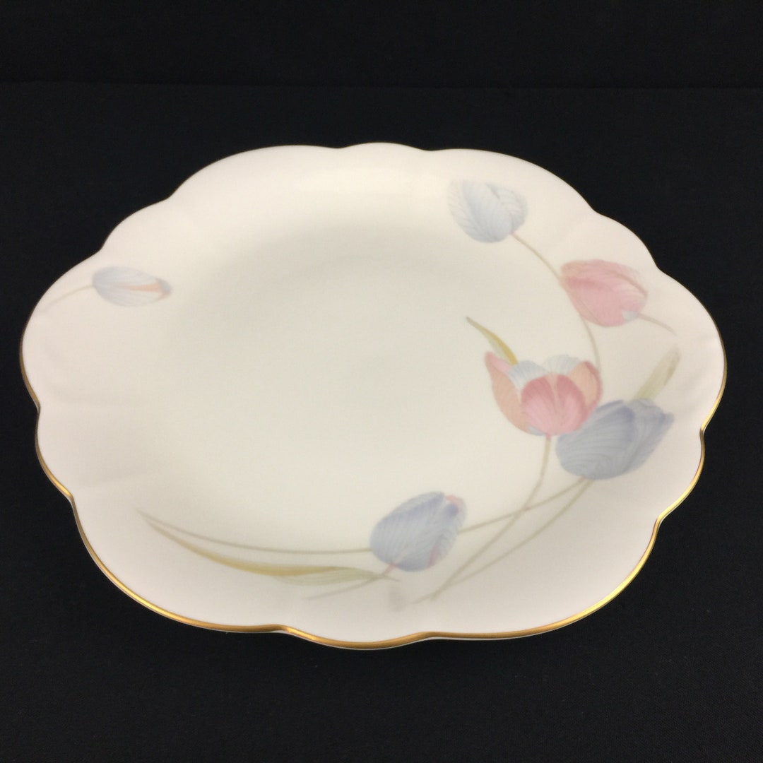 Mikasa Swiss Garden Wellington Cake Plate 10 3/4 Vintage Scalloped Bone ...