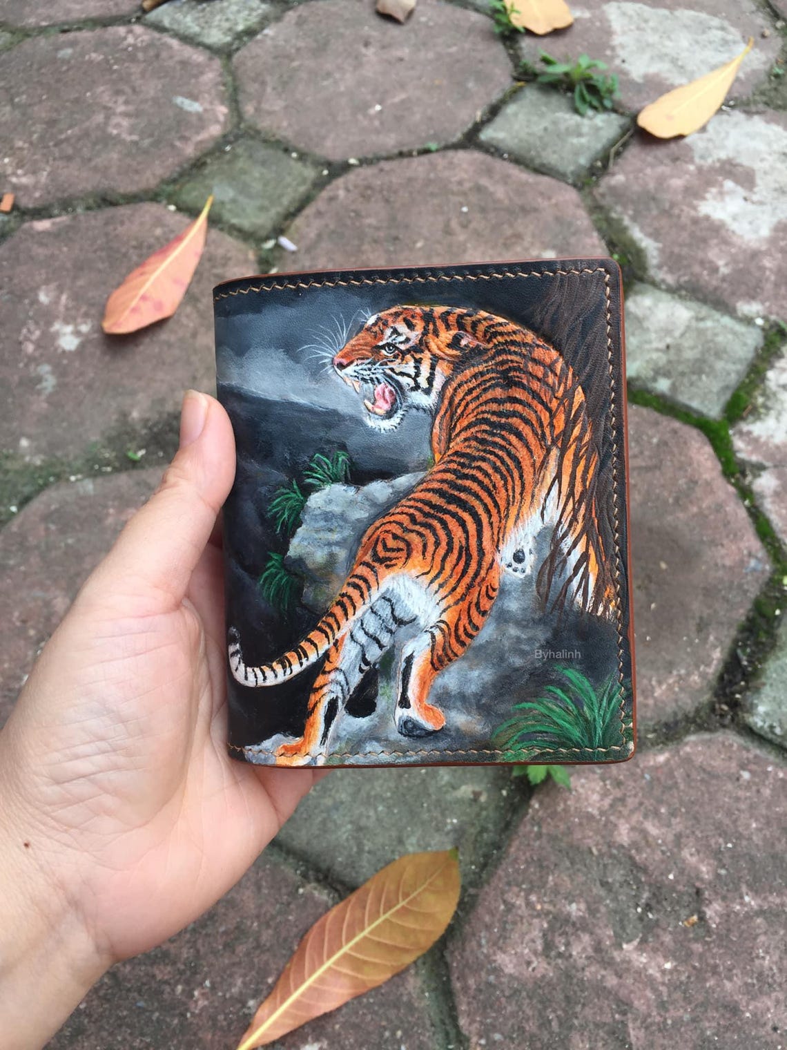 Handcrafted Leather Wallet: Tiger Engraving, Unique Design - Etsy