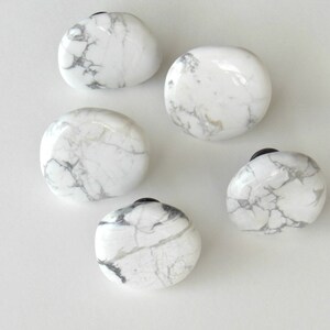 One 1 Knob Large White Howlite Stone Pulls Polished Gemstone Knobs Home Décor - Etsy